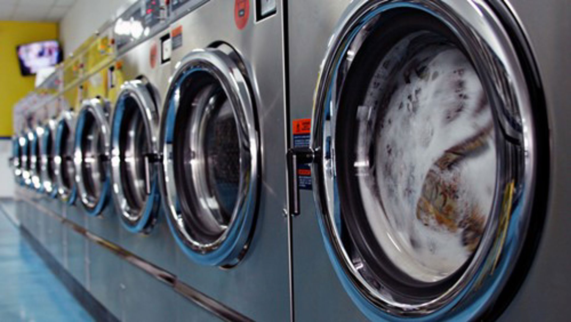 Fast and Reliable Laundry Pickup in 92103, CA | Crown Laundry